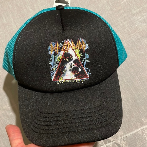 Urban Outfitters | Accessories | Def Leppard Trucker Snap Back Hatblack ...